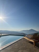 Piscina exterior sazonal 