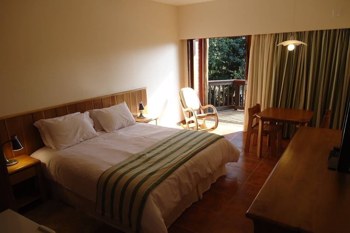 Quarto Duplo ou Twin Standard, no rés do chão | Wi-fi grátis, roupa de cama fornecida