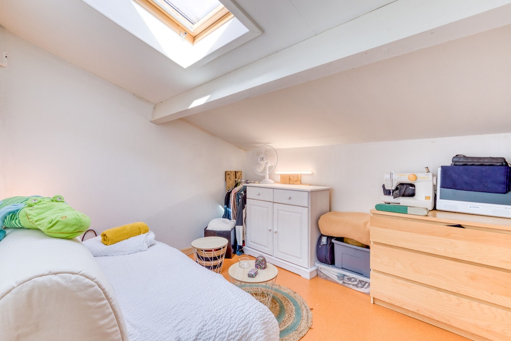Maison De Vacances 'Colline De Jasmin ÉToilé' Avec Piscine Partagée, Wi-fi Et Climatisation - Lunel
