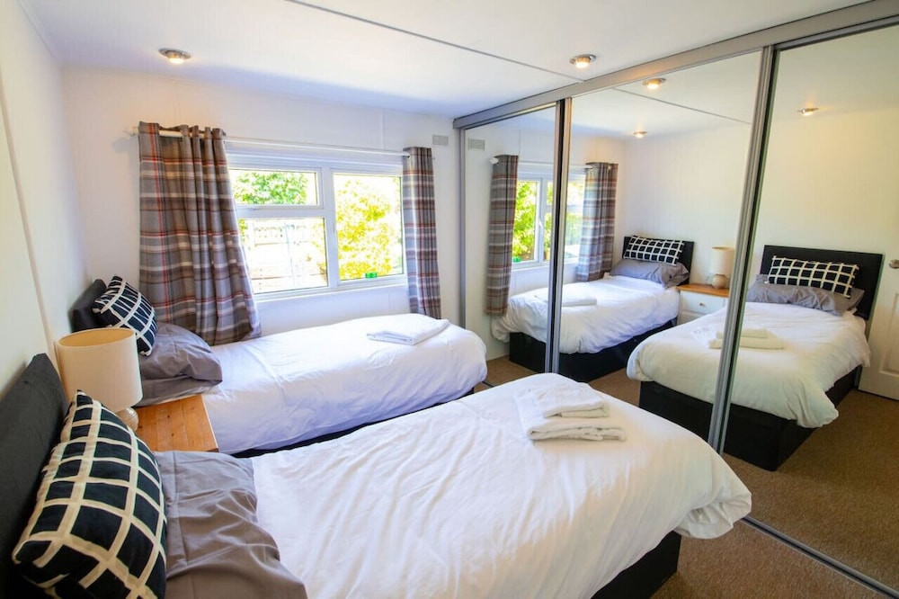 11 The Oaks - Lodge - Coghurst Hall - Hastings - Guestling | Vrbo