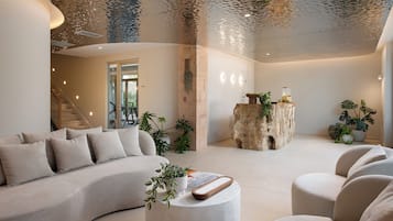 Sala(s) para tratamentos a casais, sauna, banheira de hidromassagem