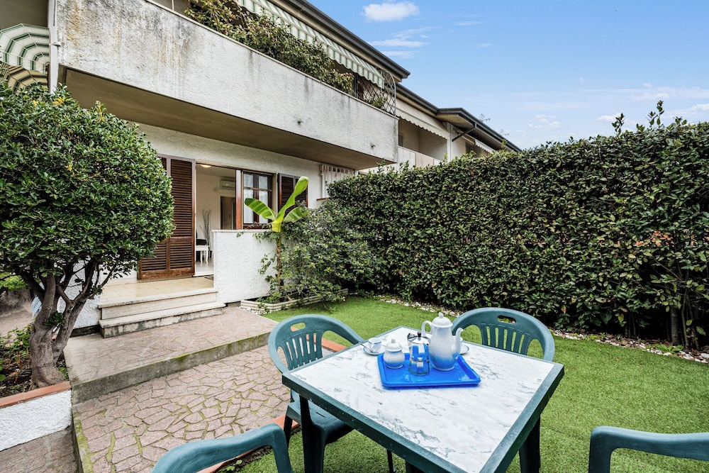 Casa Al Ponte Dei Marmi - Few Km To Sea - Forte dei Marmi