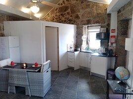 Estúdio, 1 quarto, varanda, Vista para a cidade | Interior