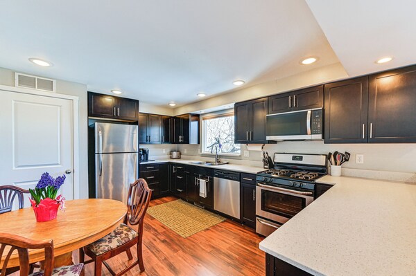 Flagstaff Home W/ Grill: 3 Mi To Historic Downtown - Flagstaff, AZ