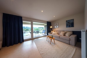 Apartamento Deluxe | Roupa de alta qualidade, ferro/tábua de engomar, Wi-fi grátis 