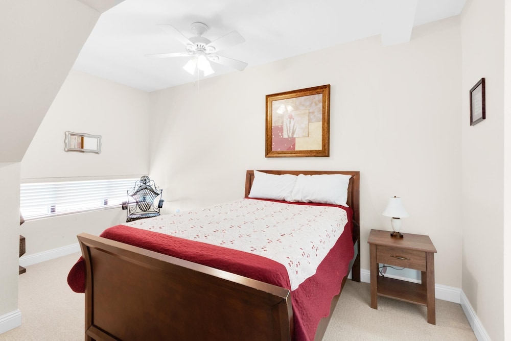 Palm Beach Club 2-219 - Gulf Breeze, FL