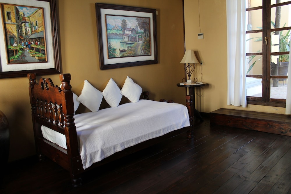 Posada De Las Flores Junior Suite 3 People, Luxury And Confort On The Malecon - La Paz