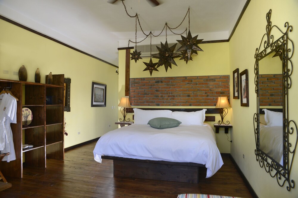Posada De Las Flores Suite 560, Luxury And Confort On The Malecon - La Paz