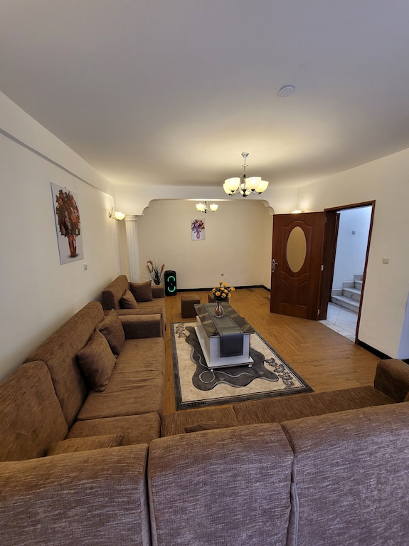 Highly Rated, Clean, And Spacious Guest House In The Bethel Area! Great Discount - 아디스아바바