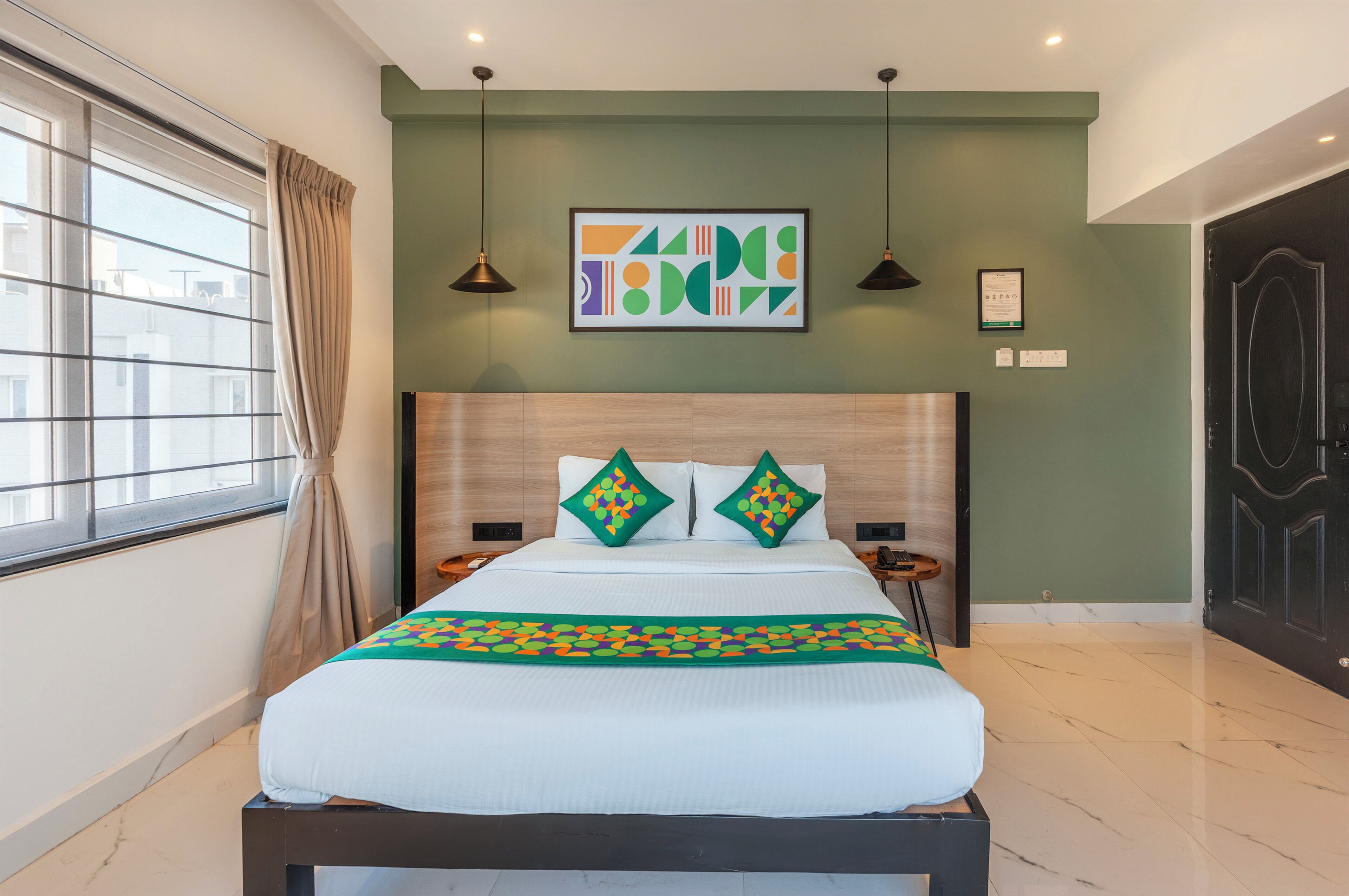 Quarto Deluxe | Cofre no quarto, secretária, camas desdobráveis/extra grátis 