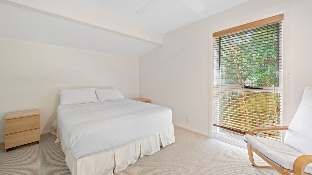 Copa Sunset Surprise - Modern And Stylish Simplicity - Avoca Beach