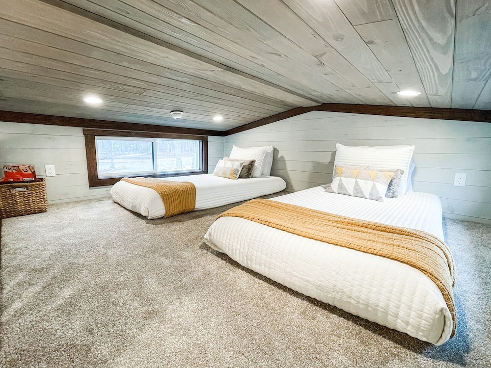 The Honeysuckle House - Tiny House, Big Living! - Monteagle, TN