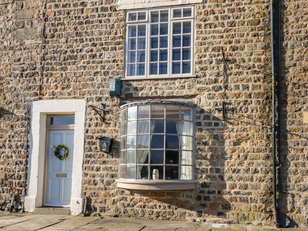 8 Market Place - Masham