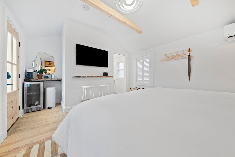 Sisu, A Boutique Motel - Cape Cod, MA