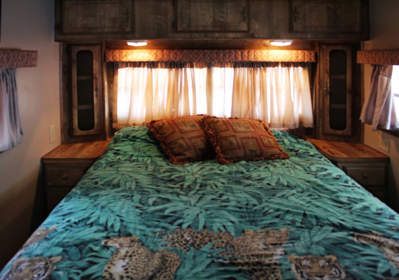 Cozy 80s Safari Style Rv In Tranquil Bombay Beach With Ac - California