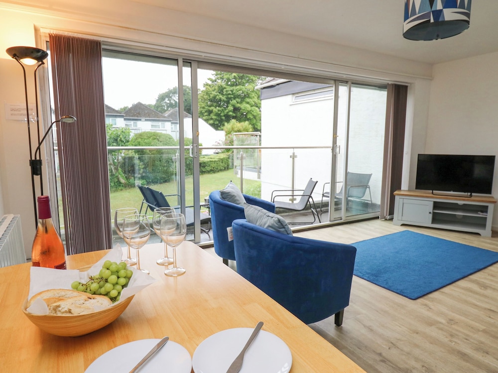 28 Coedrath Park - Saundersfoot