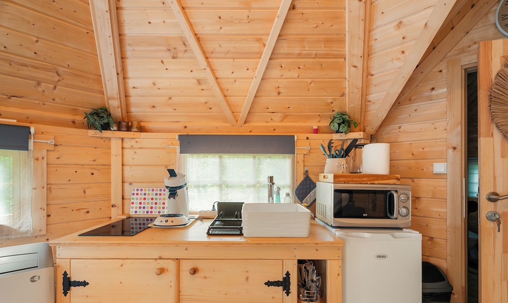 Chalet 'Gite Petite Chaumière Kota Finland' Mit Privater Terrasse, Eigenem Garten Und Klimaanlage - Erquy