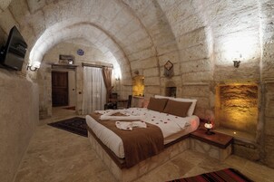 Quarto Triplo Lua de Mel | Quartos insonorizados, Wi-fi grátis 