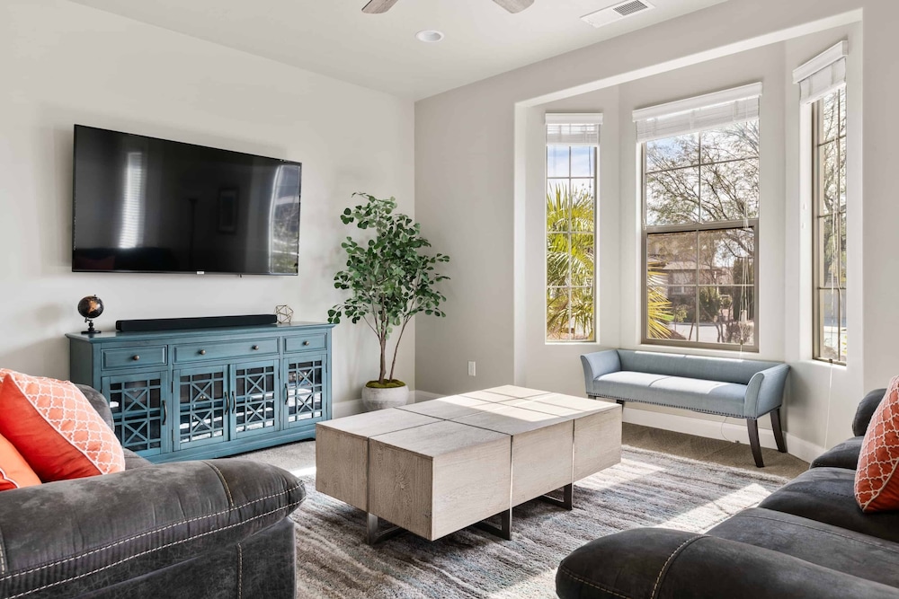 Red Cliffs Getaway 3 Bedroom Townhouse - St. George, USA