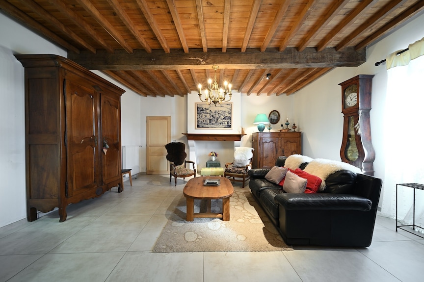 Maison De Vacances 'La Maison Poulogne' Avec Vue Sur Les Montagnes, Terrasse Privée Et Wi-fi - Lannemezan