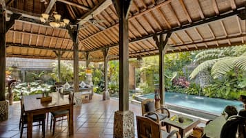 Vila, 2 quartos | Terraço/pátio