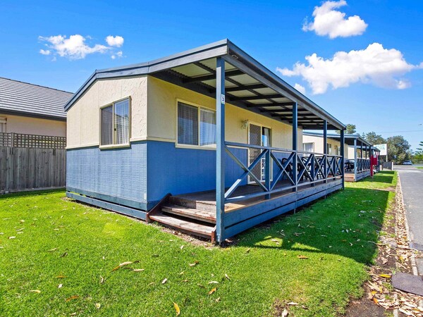 Waters Edge Holiday Park - Lakes Entrance