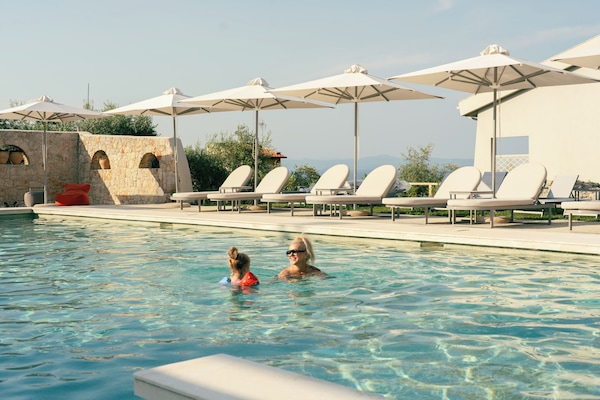 Piscina externa sazonal