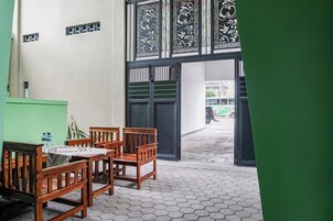 Área de estar no saguão