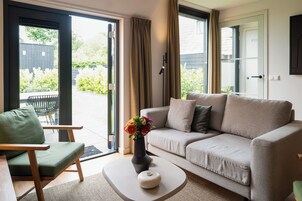 Apartamento Clássico, 2 quartos, vista para o jardim | Sala de estar