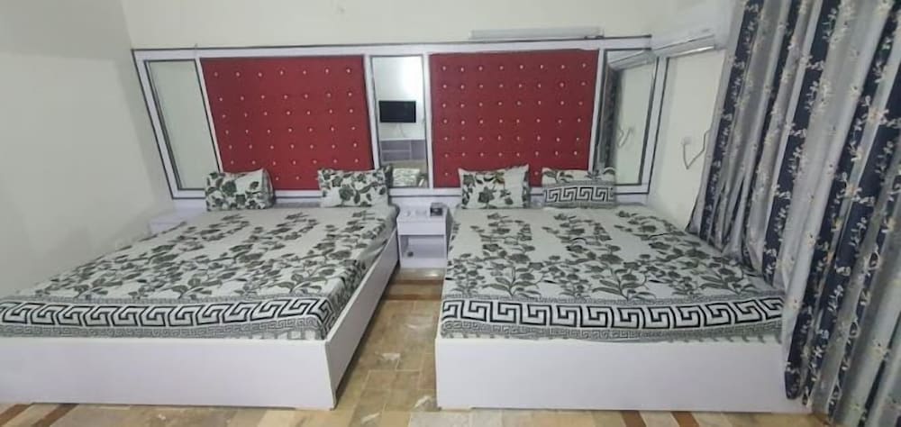 Continental Guest House - Karachi