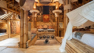 Quarto família | 1 quarto, roupas de cama premium, frigobar, cofres nos quartos