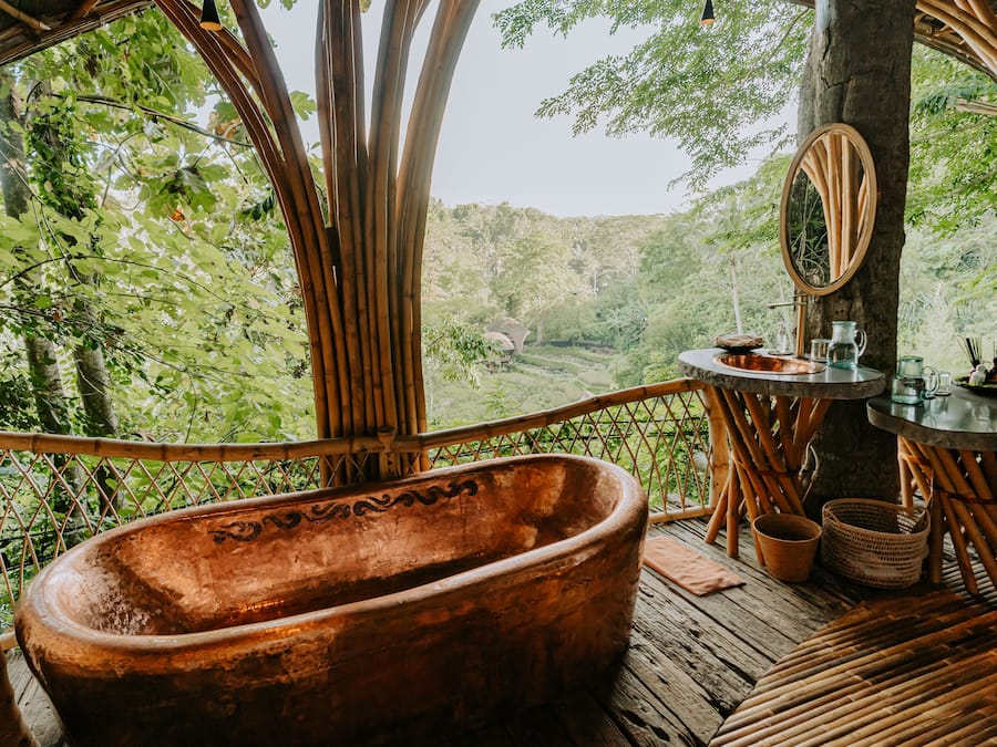 Quarto Duplo Design | Casa de banho | Artigos de higiene pessoal grátis, um secador de cabelo, roupões