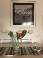 Apartamento Standard | Sala de estar | TV de ecrã plano 