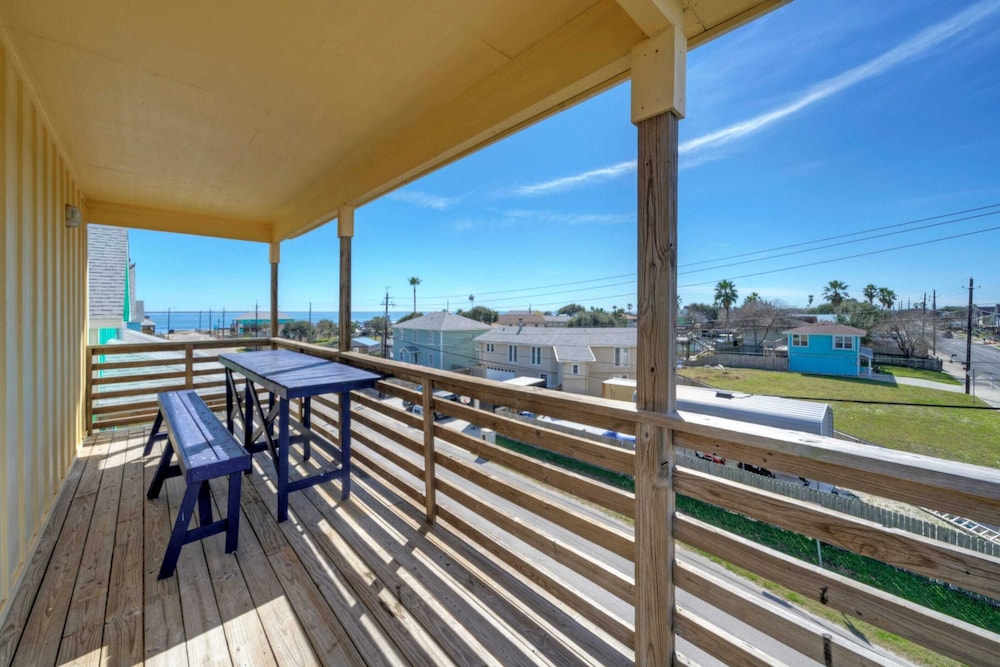 6bdr, Balcony W/ Bay View, Shared Pool + Boat Dock Keeper Red By Avantstay - Corpus Christi, TX