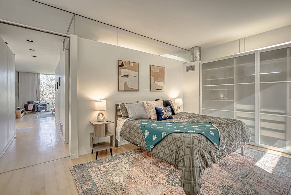 2-unit Bright & Modern Soco Stay Near Sxsw Top Spots! - Austin