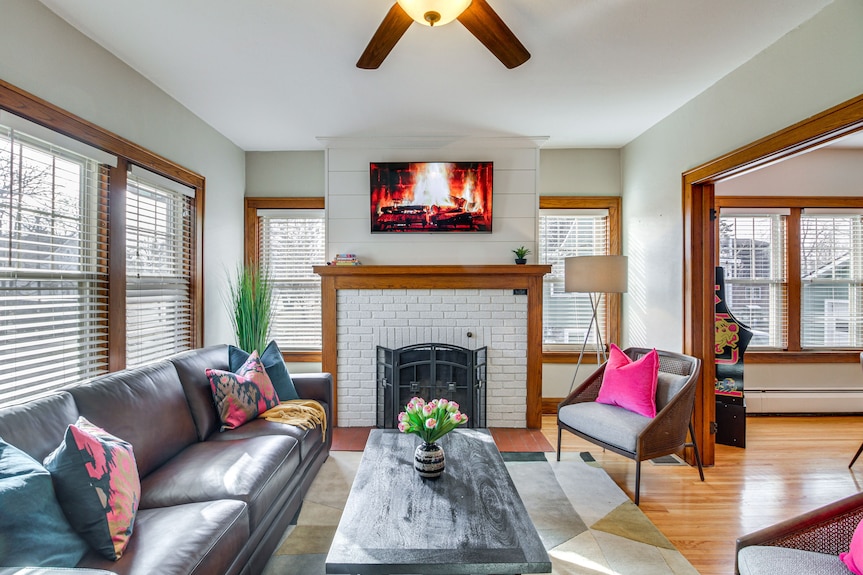 Spacious Detroit Lakes Home: Walk To Downtown! - 底特律湖