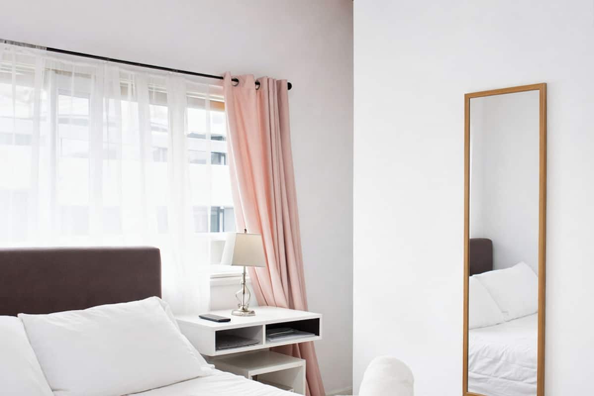 Quarto Duplo Standard | Com mobília individualizada, roupa de cama fornecida