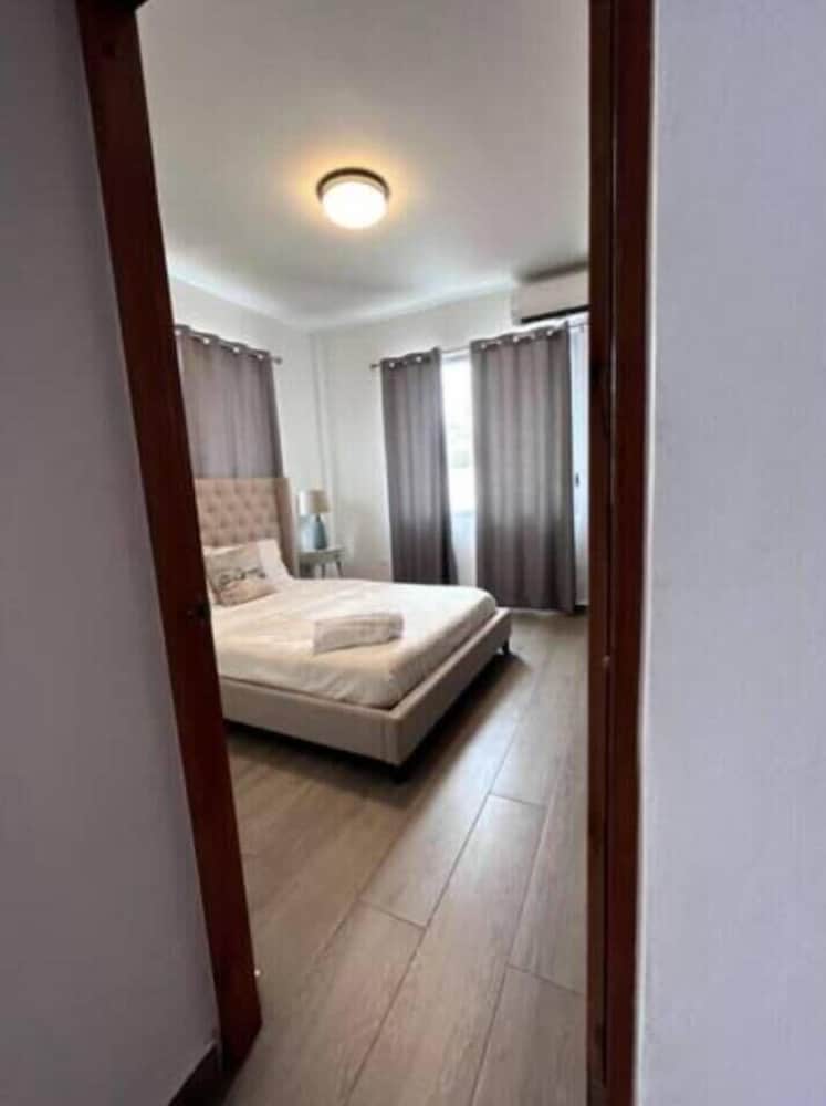 Bear - Spacious 3bd 2 Blocks From The Beach Ce2 - San Juan, Puerto Rico