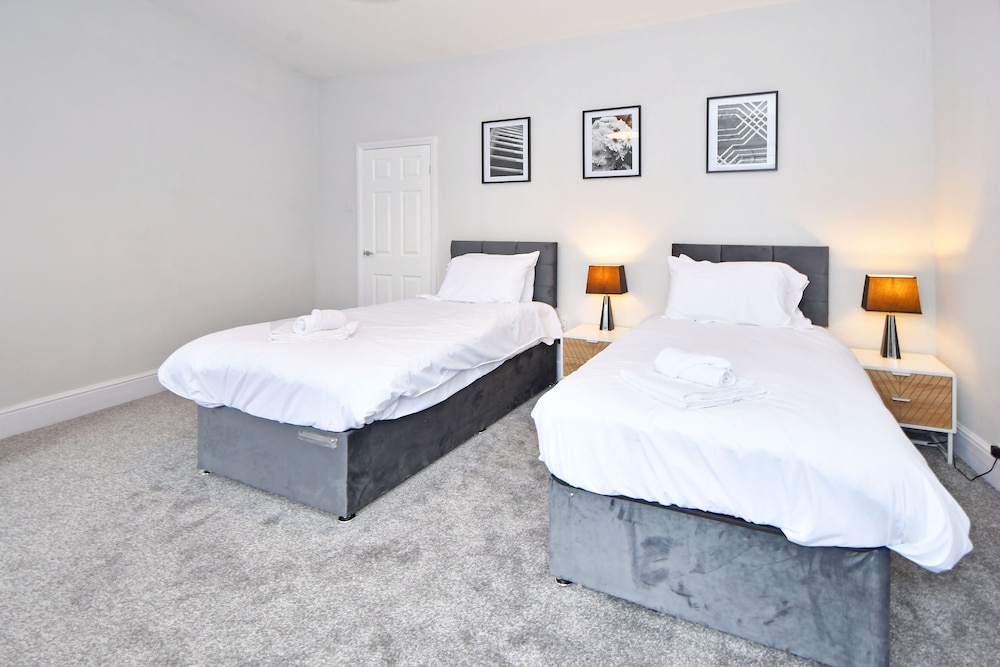 Gresty House - By Sigma Stays - Crewe