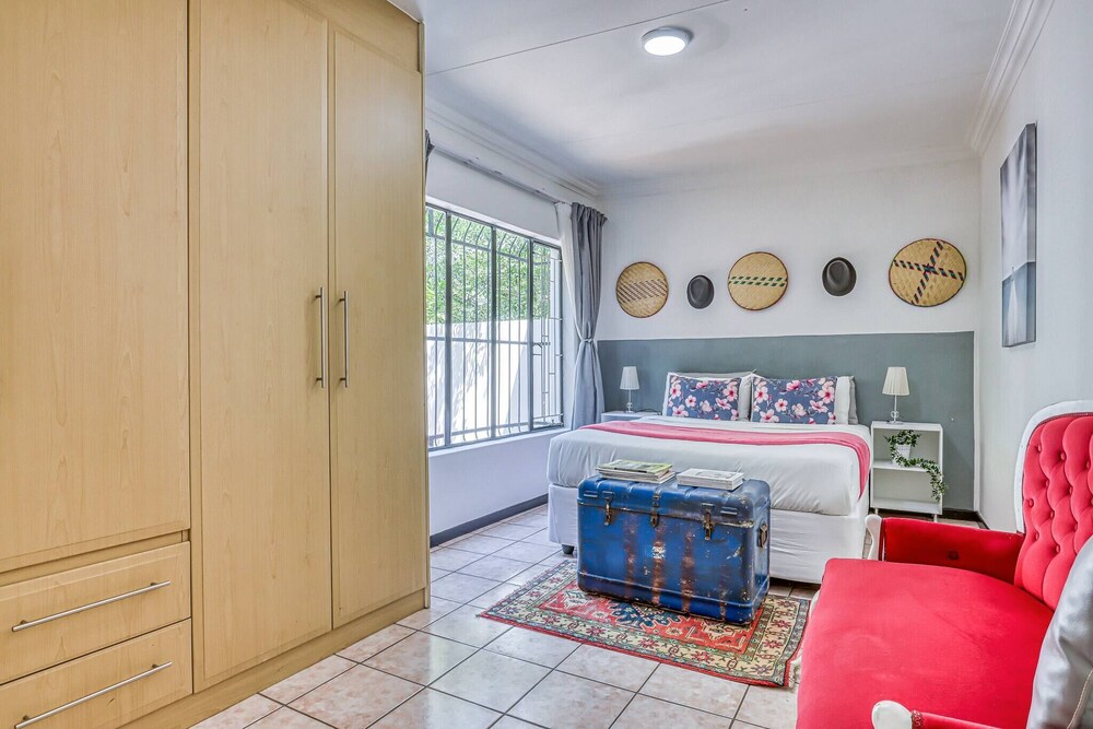 The Cottage-1 Bed-pool-bbq-fibre-solar-samrand - Centurion | Vrbo