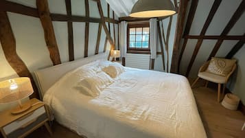Quarto romântico | 1 quarto, cortinas blackout, Wi-Fi de cortesia, roupa de cama