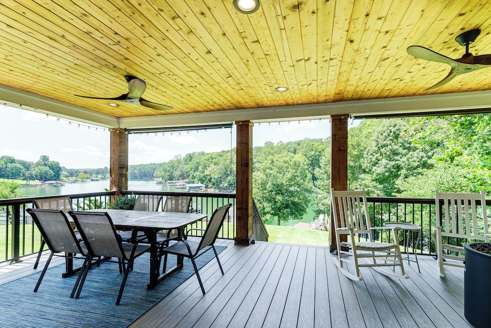 Private Sauna & Dock: Lakefront Retreat In Moneta! - Smith Mountain Lake, VA