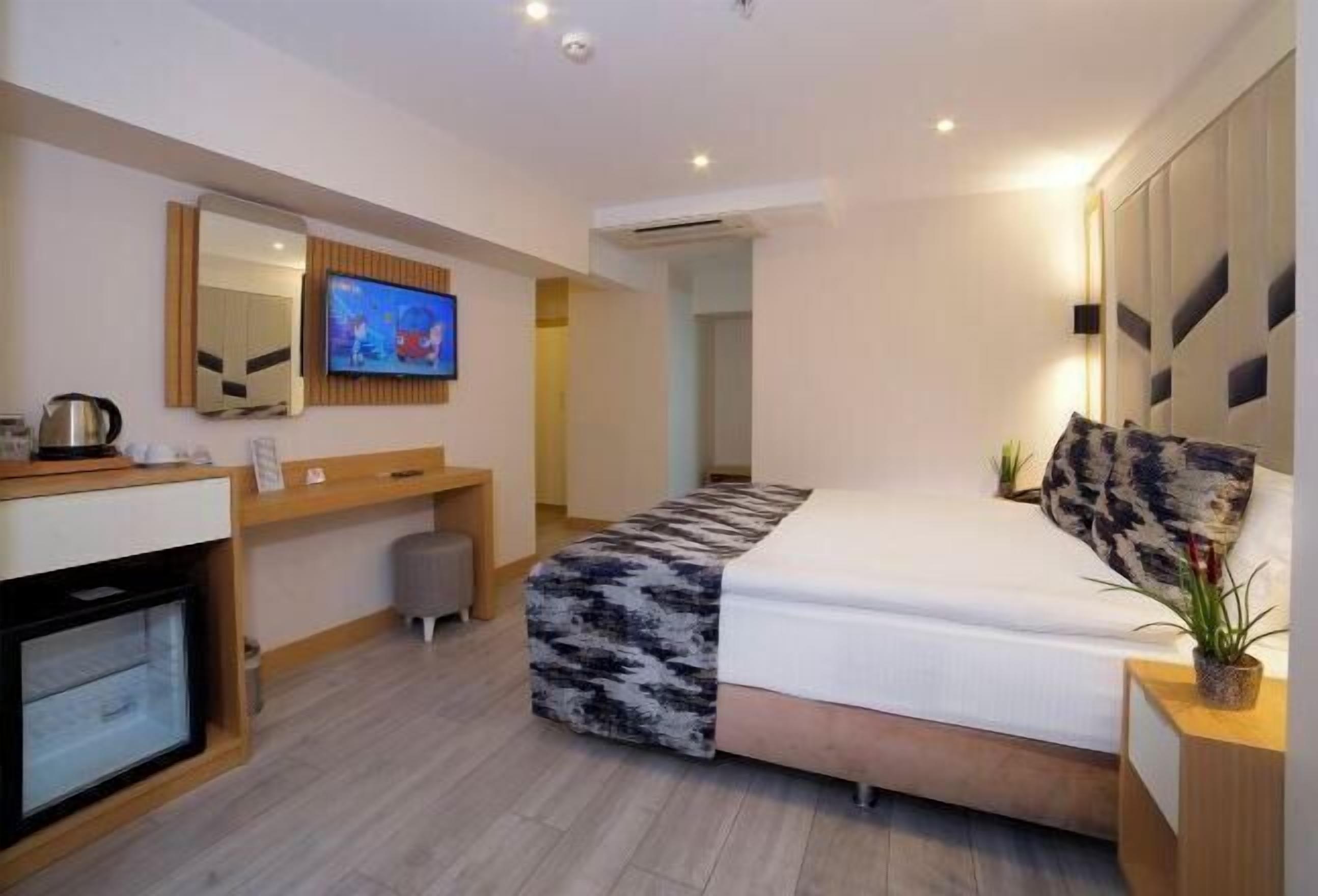 Minibar, quartos insonorizados, Wi-fi grátis, roupa de cama fornecida 