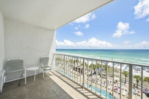 Condo, 1 cama King e sofá-cama (The Summit 613) | Área da propriedade