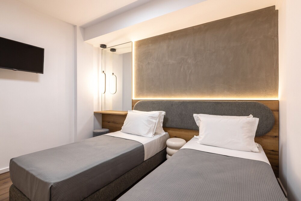 Ultimate luxury on Tsimiski Street:2-Bedroom modern apartment in ...