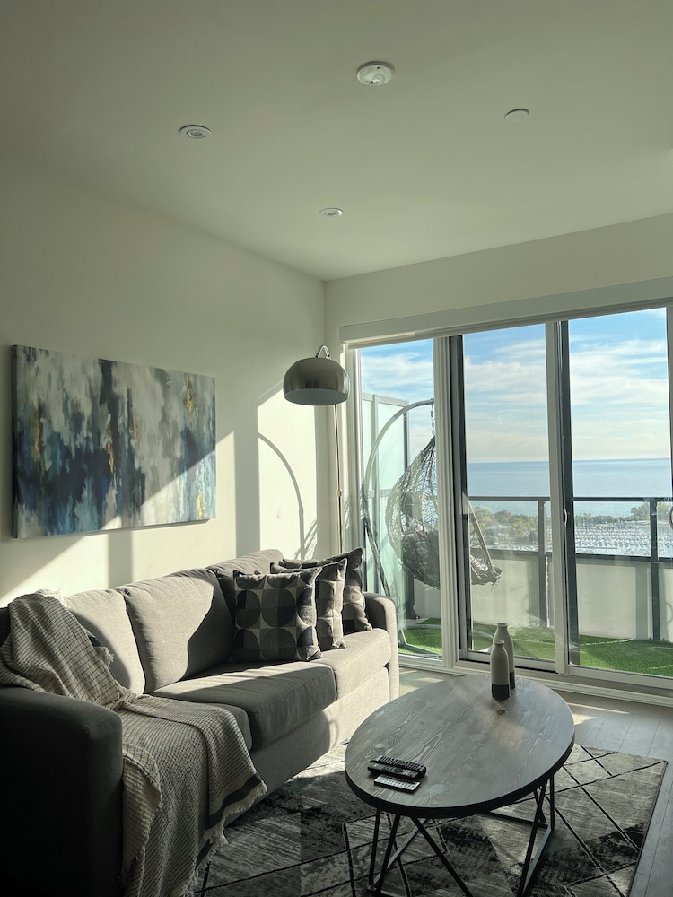 Adastay Suites Toronto - Mississauga