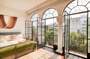 Suite de Luxo | Lençóis de algodão egípcio, roupa de alta qualidade, edredões de penas 