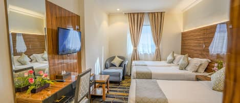 Quarto Quádruplo Standard | Lençóis de algodão egípcio, roupa de alta qualidade