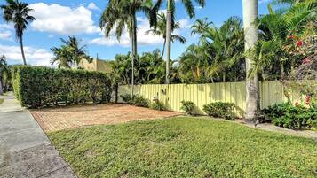 Casa, várias camas (The Blue Pearl 2bd 2br Private Pool ) | Terrenos do alojamento