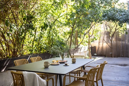 TerraƧo/pƔtio interior